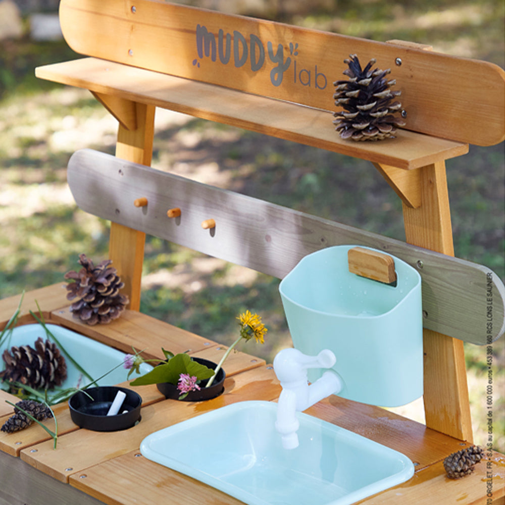 Janod Muddy Lab Outdoor Kitchen l Baby City UK